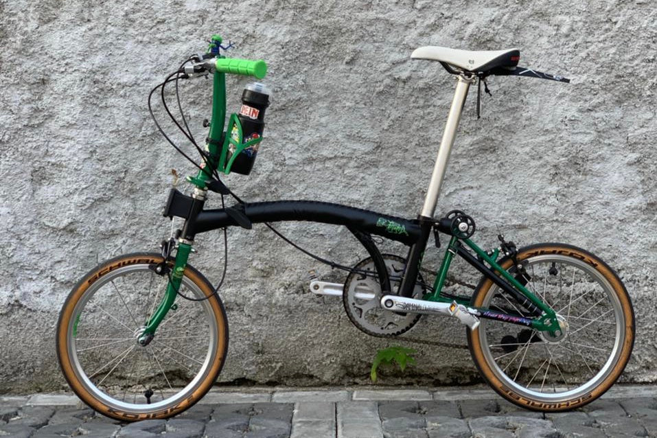 Folding Bike "Damn Slow" by Baks and Cycrowd
